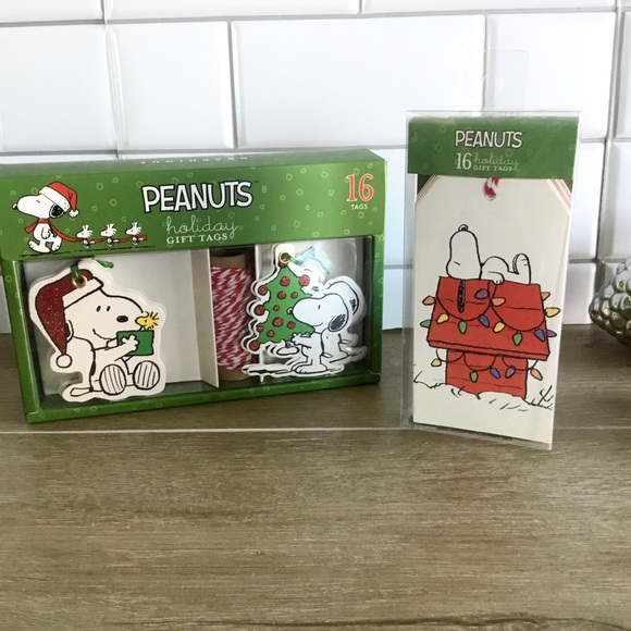 Peanuts | Holiday | Peanuts Snoopy Christmas Holiday Gift Tag Set ...